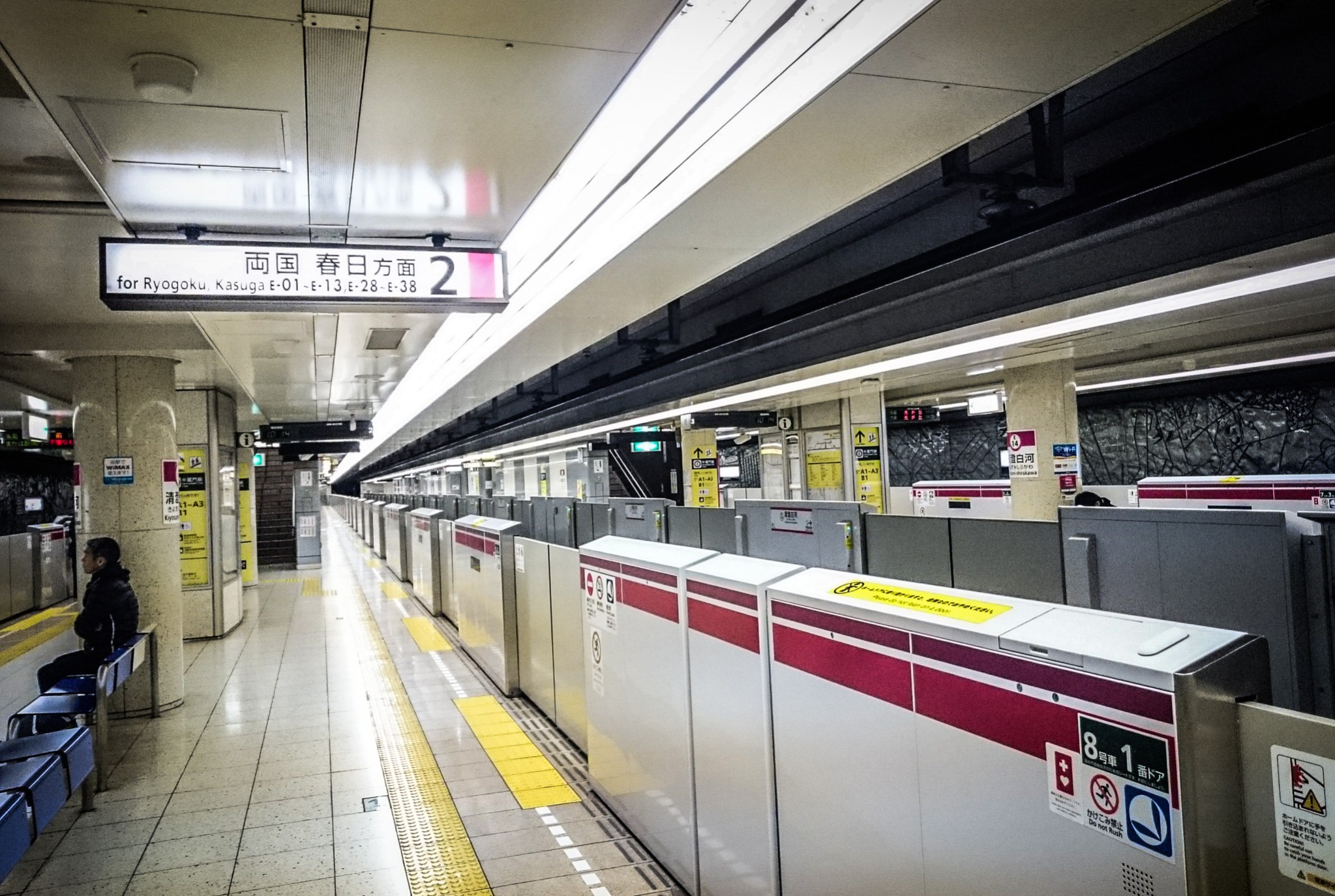 第一次青年旅館經驗『Nui. HOSTEL & BAR LOUNGE』 – 湯大帥非型日誌