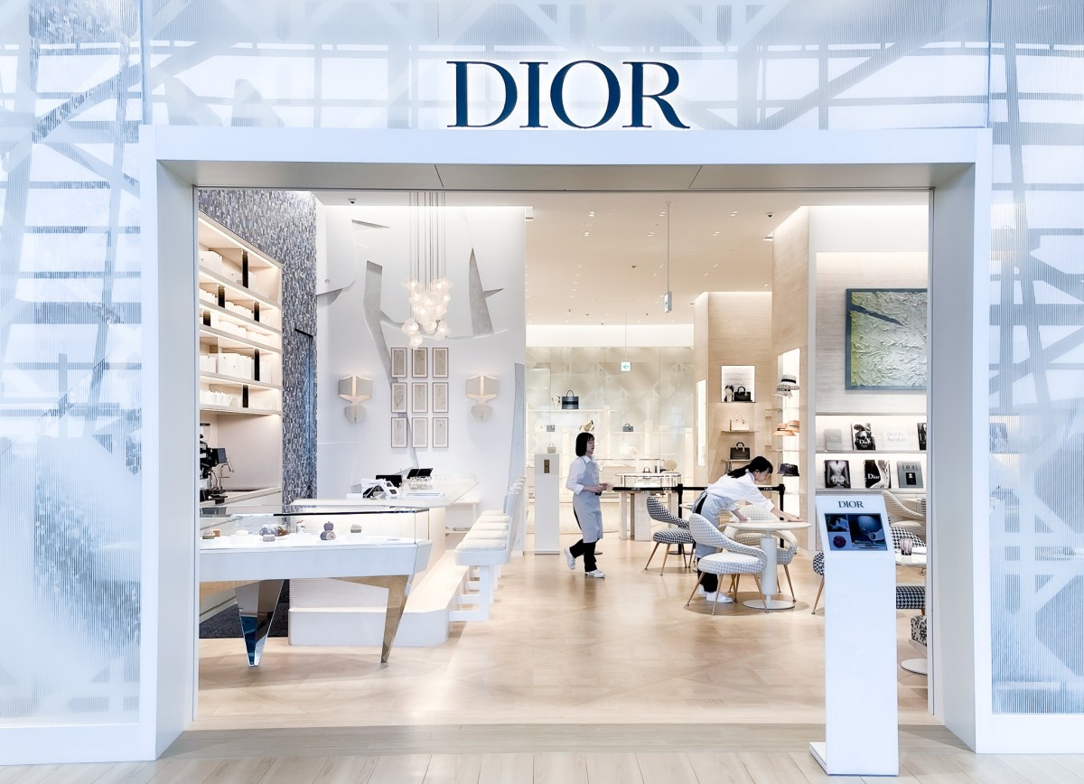 飛行前的幸福感『DIOR CAFÉ KANSAI INTERNATIONAL AIRPORT』 – 湯大帥非型日誌